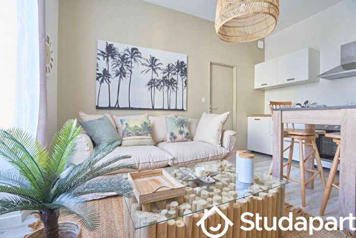 Appartement à louer - Saurupt-Clémenceau, Nancy - 1 pièce - 2 chambres