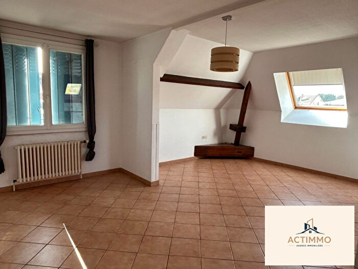 Appartement 4 pièces à Joigny, à louer