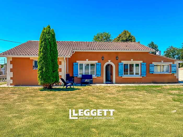 Maison à vendre - Les Églisottes-et-Chalaures - 4 pièces - 3 chambres