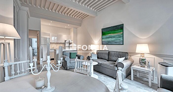 Appartement à vendre - Uzès - 3 pièces - 2 chambres