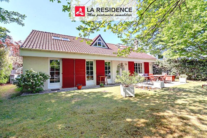 Verneuil-sur-Seine, Les Clairières, Les Renardières : Maison 8 pièces à vendre