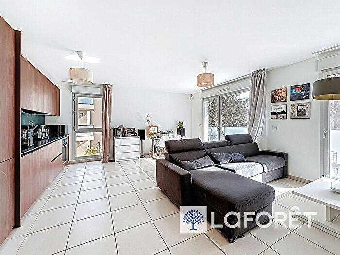 Appartement à vendre - Champagne-au-Mont-dOr - 3 pièces - 2 chambres