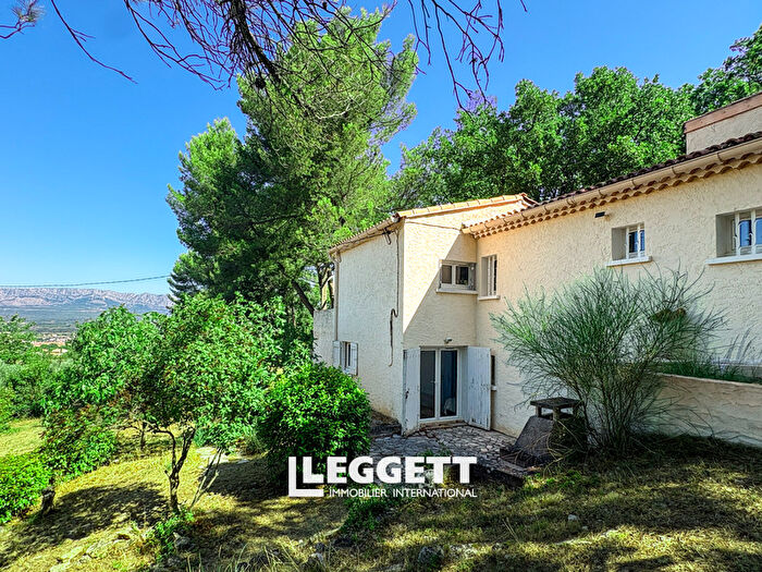 Maison 5 pièces à Trets, à vendre
