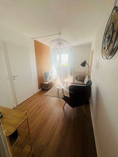Les Blossières-Mairie, Orléans - Appartement 1 pièce à louer