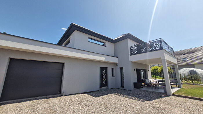 Maison 5 pièces à Rixheim, Centre-ville, Gare, à vendre