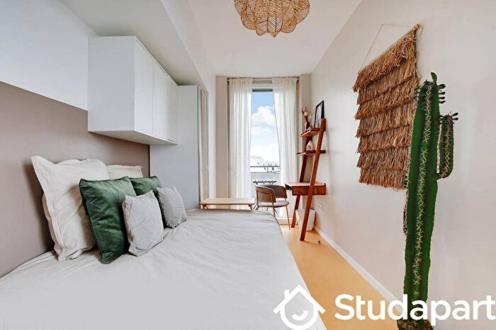 Pont de Flandre, Paris 19ème arrondissement - Appartement 1 pièce à louer