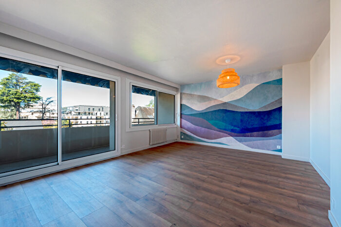Appartement 4 pièces à vendre - Brive-la-Gaillarde, Centre-ville, Pont Cardinal, Champanatier