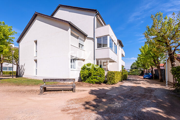 Appartement à vendre - Charvieu-Chavagneux - 4 pièces - 3 chambres