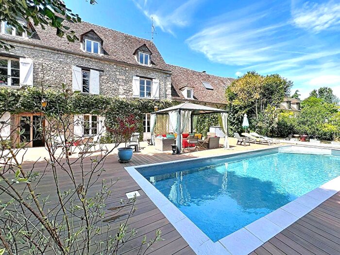 Fontaine-Chaalis : Maison 15 pièces à vendre