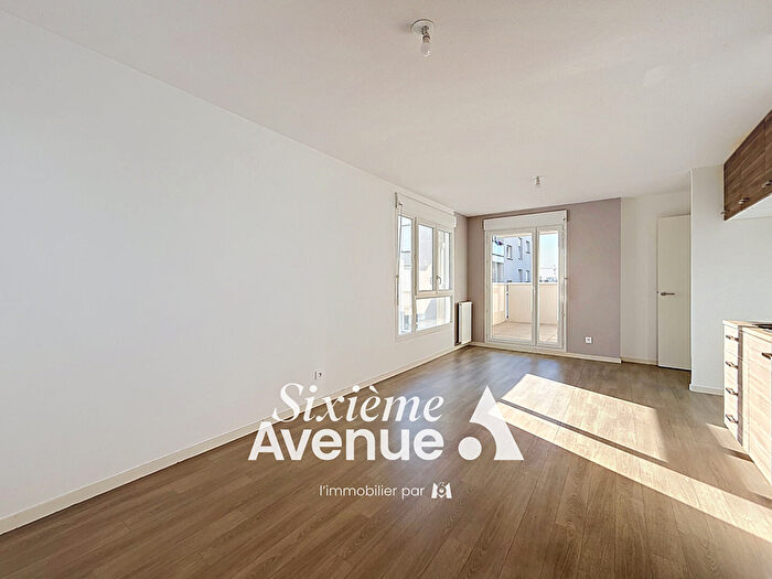 Appartement 2 pièces à Vaulx-en-Velin, Vaulx en Velin Sud, à vendre
