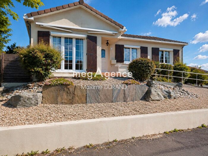 Maison 6 pièces à Saint-Pierre-des-Échaubrognes, à vendre