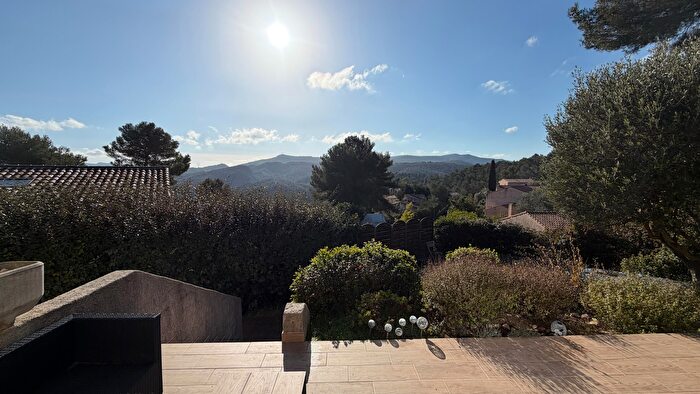 Maison à vendre - Peypin - 5 pièces - 4 chambres