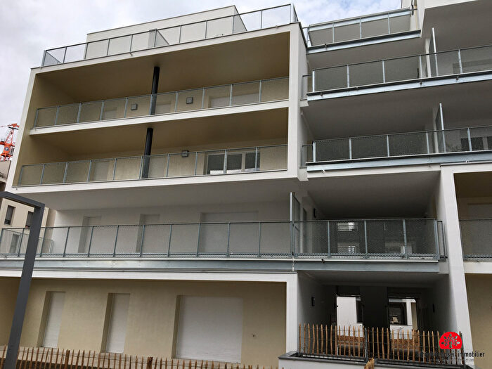 Appartement à louer - Villeurbanne, Buers - 3 pièces - 2 chambres