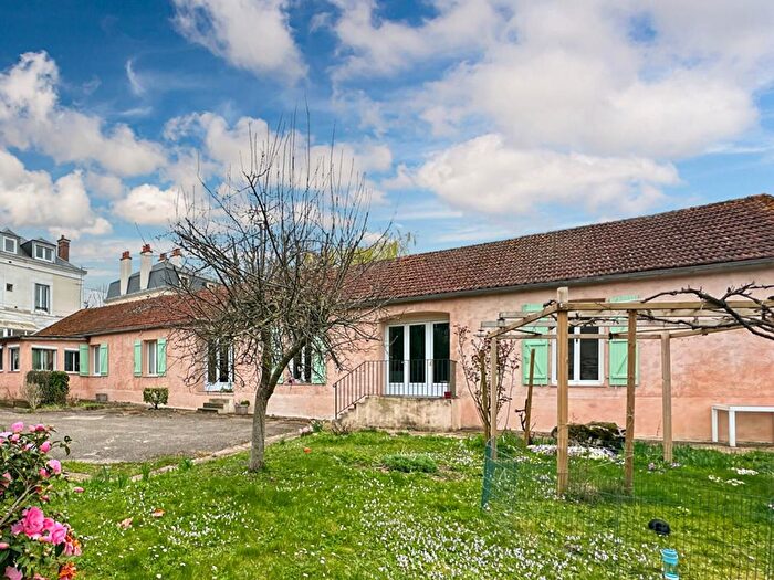 Maison à vendre - Avallon - 6 pièces - 3 chambres