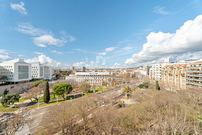 Appartement à vendre - Toulon, Champs-de-Mars - 2 pièces - 1 chambre