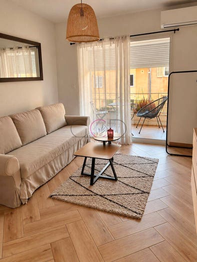 Centre Ville, Aix-en-Provence : Appartement 1 pièce à louer