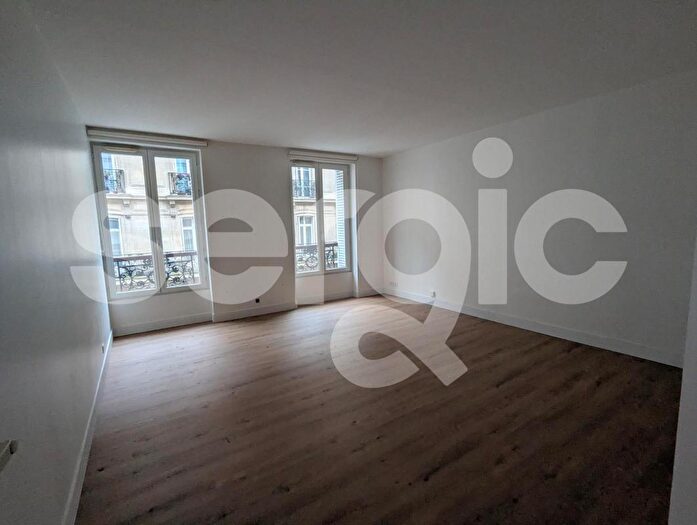Appartement 2 pièces à Paris 8ème, Elysée, Madeleine, à louer