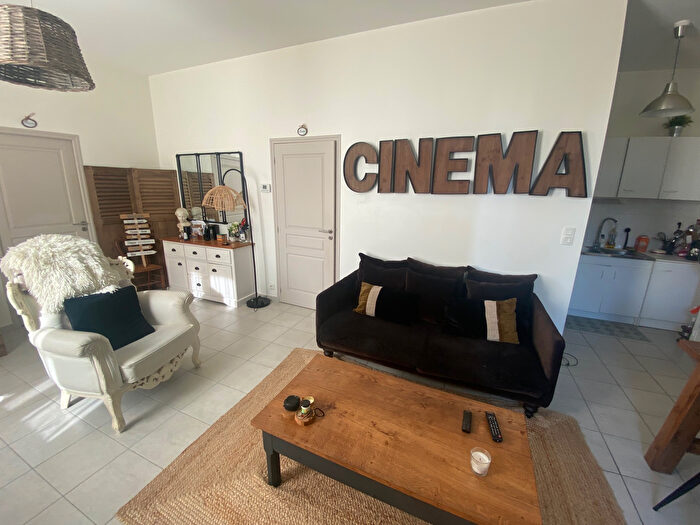 Appartement à louer - Saint-Hilaire-Saint-Florent, Saint-Hilaire - 2 pièces - 1 chambre