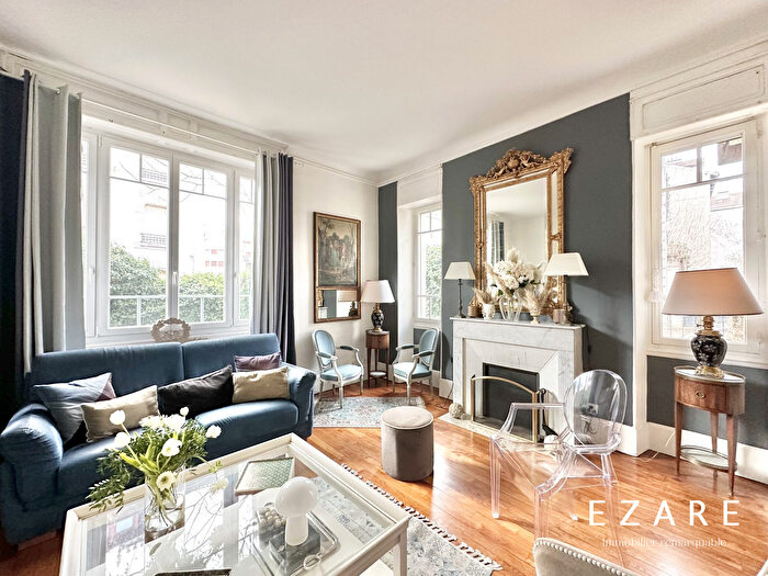 Maison à vendre - Dijon, Montchapet - 8 pièces - 6 chambres