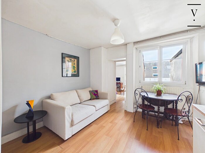 Paris 4ème, Saint-Gervais : Appartement 3 pièces à vendre