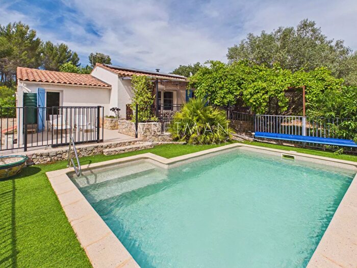Maison 5 pièces à Trans-en-Provence, à vendre