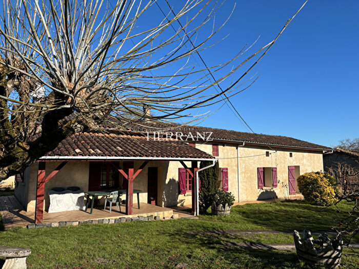 Maison à vendre - Laruscade - 6 pièces - 3 chambres