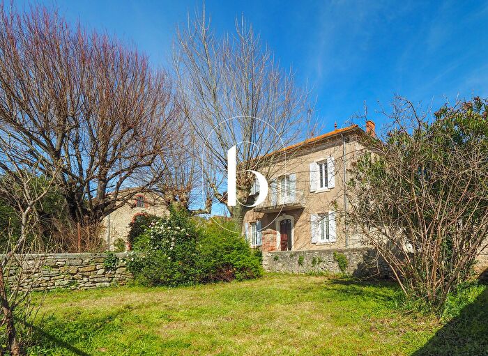 Maison à vendre - Uzès - 8 pièces - 5 chambres