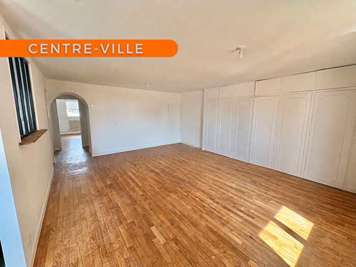 Appartement 4 pièces à La Mézière, à louer