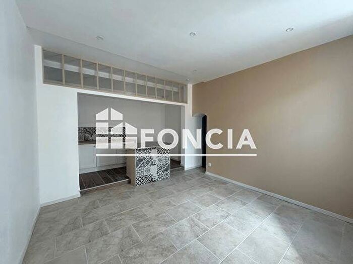 Appartement à louer - Creissan - 3 pièces - 2 chambres