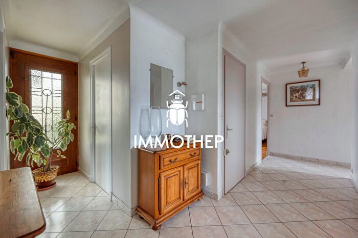 Maison à vendre - Froges - 9 pièces - 4 chambres