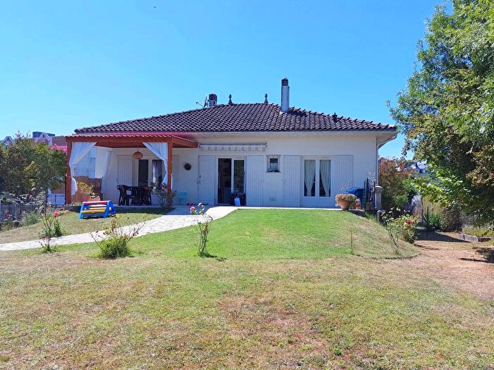 Maison 11 pièces à vendre à Jonzac