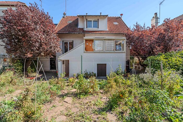 Maison à vendre - Chelles, Chelles Sud, Grande Prairie, Bords de Marne - 7 pièces - 5 chambres