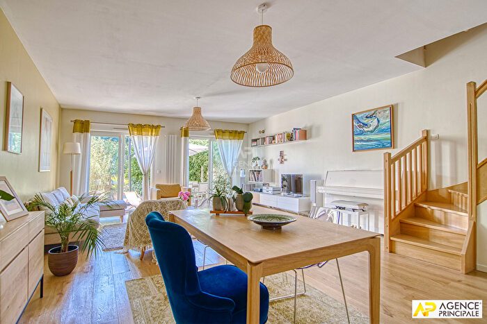 Maison à vendre - Versailles, Porchefontaine - 7 pièces - 6 chambres