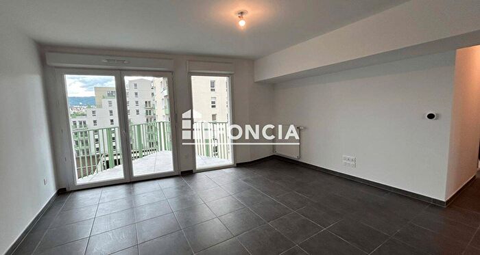 Ilot Er Mai, Clermont-Ferrand : Appartement 3 pièces à louer