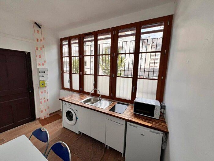 Laurier-Les Charmettes, Chambéry : Appartement 1 pièce à louer