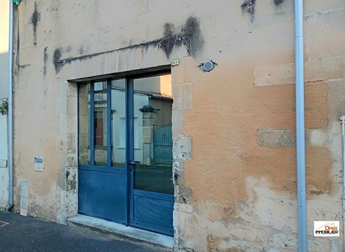 Maison 4 pièces à louer à Cognac