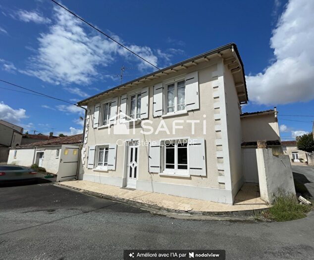 Maison 7 pièces à vendre - Asnières-la-Giraud