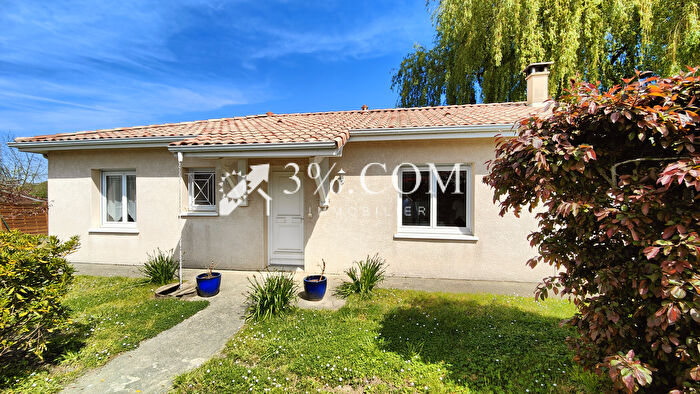 Maison 3 pièces à Saint-Pierre-du-Mont, à vendre