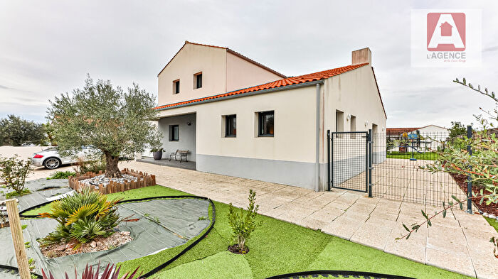 Maison à vendre - Le Fenouiller - 5 pièces - 3 chambres