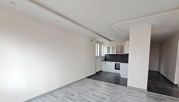 Appartement à louer - Dijon, Voltaire, Champmaillot - 3 pièces - 2 chambres