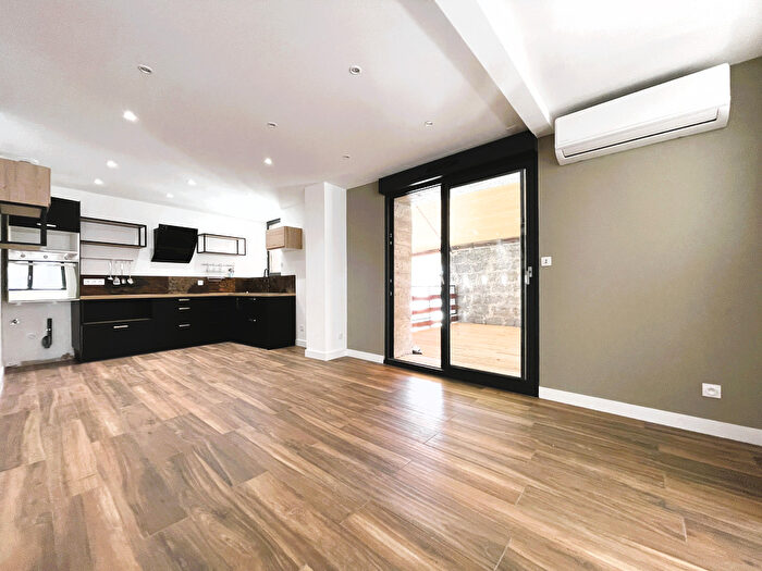 Appartement à vendre - Froges - 4 pièces - 3 chambres