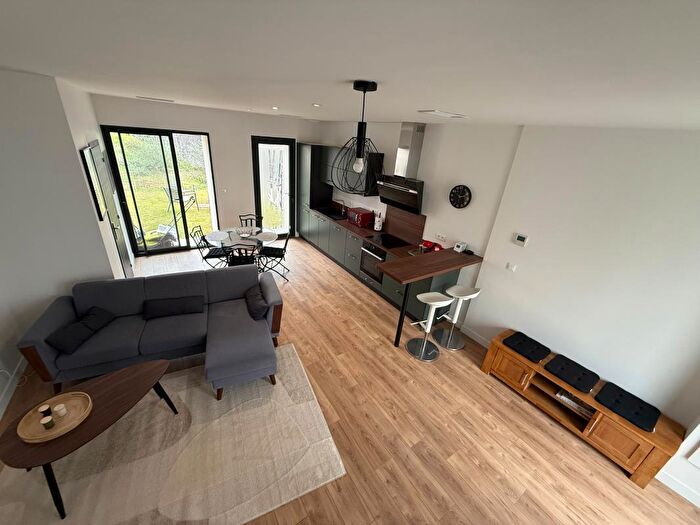 Appartement à vendre - Billère, Centre-ville - 3 pièces - 2 chambres