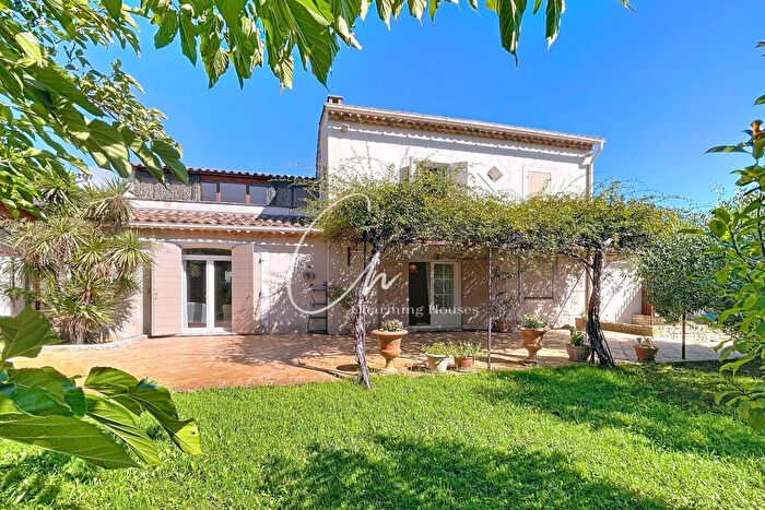 Maison à vendre - Maillane - 7 pièces - 4 chambres