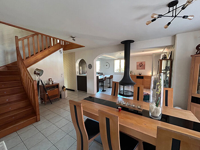 Maison à vendre - Villers-le-Lac - 5 pièces - 4 chambres