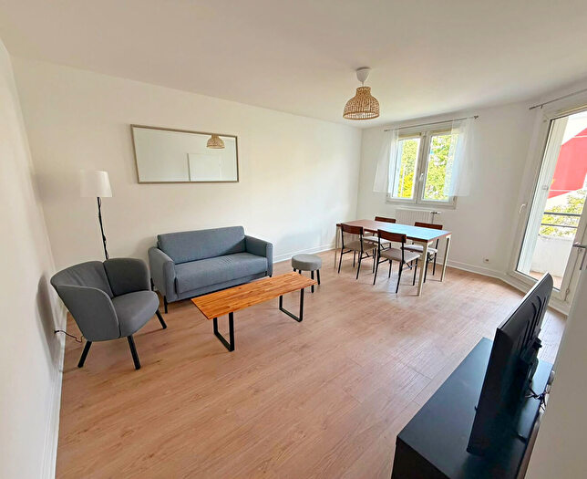 Appartement 2 pièces à Nanterre, Petit Nanterre, à louer