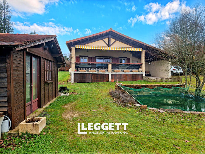 Maison à vendre - Piégut-Pluviers - 4 pièces - 2 chambres