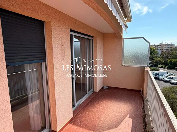 Fréjus, Centre-ville : Appartement 3 pièces à vendre