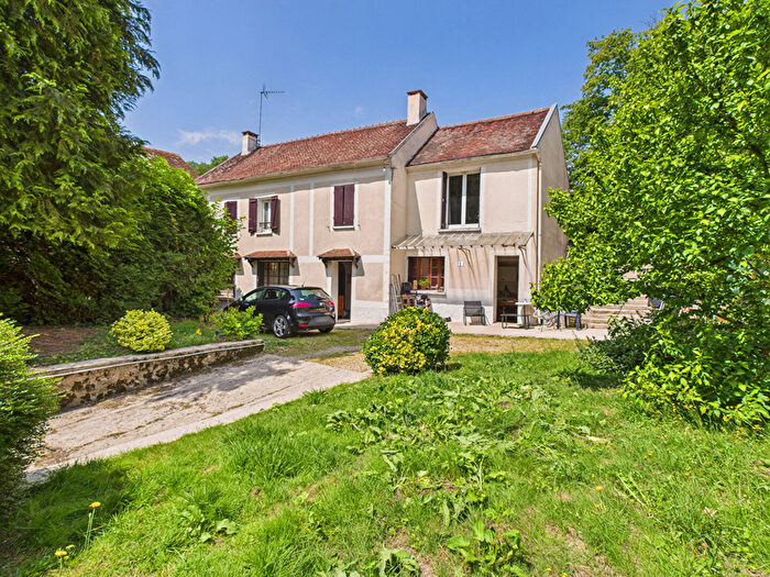 Maison à vendre - Saint-Cyr-sur-Morin - 7 pièces - 5 chambres