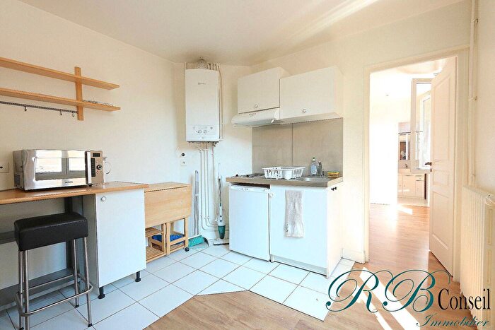 Appartement à louer - Res de la Poste-Res du Bois, Verrières-le-Buisson - 1 pièce