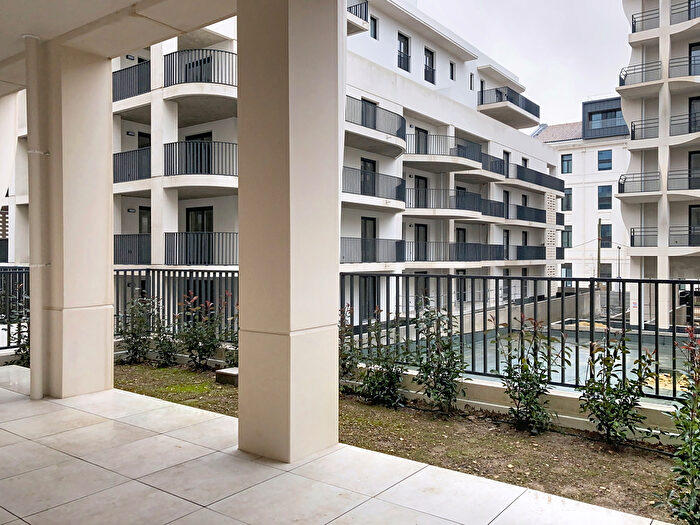 Appartement à louer - Montpellier, Estanove - 2 pièces - 1 chambre